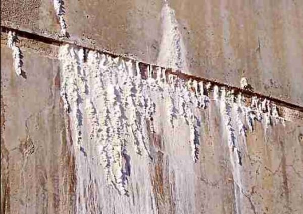 17 Types of Concrete Cracks | Defects Causes and Solutions